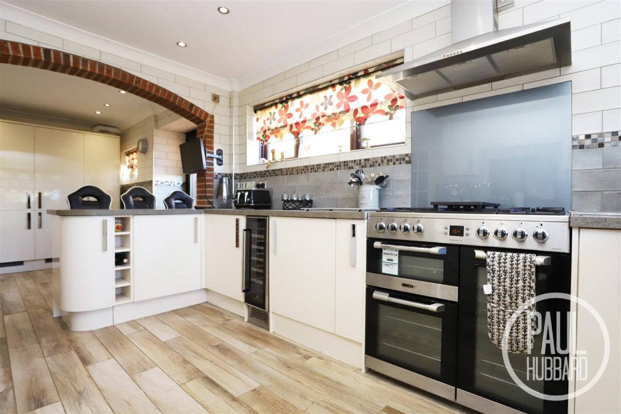 Corton Road, Corton, NR32 - Paul Hubbard