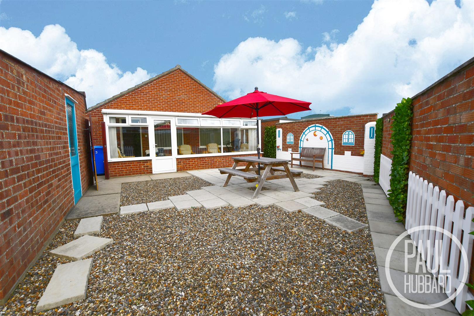 Patterdale Gardens, Oulton Broad, NR32 - Paul Hubbard